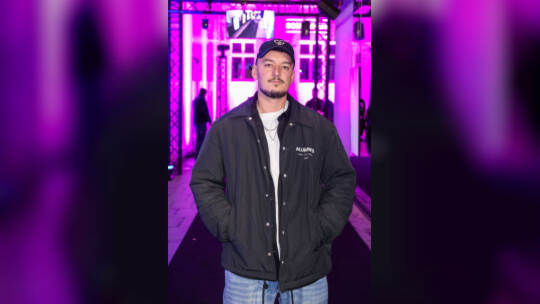 Rapper Montez erobert Spitze der Album-Charts - Show-Biz / Boulevard ...