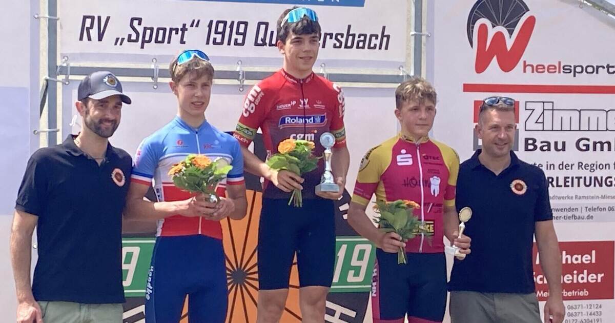 Platz drei nach packendem Sprint: Radsportler von Schwalbe Ellemndingen ...