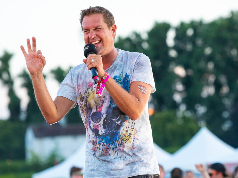 „Und dann geht es richtig rund!“: Malle-Sänger Peter Wackel tritt in ...