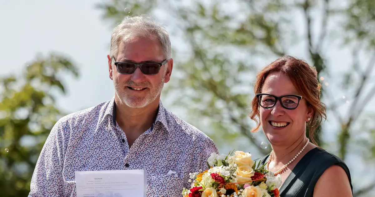 Ja-Wort im Schlossbergturm: Sternenfelser Radiomoderator Thomas ...
