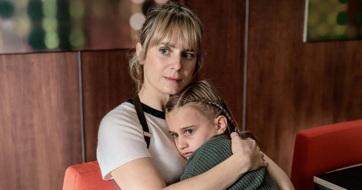 Krieg, Kribbeln und Emotionen im Schweizer «Tatort» - Show-Biz ...