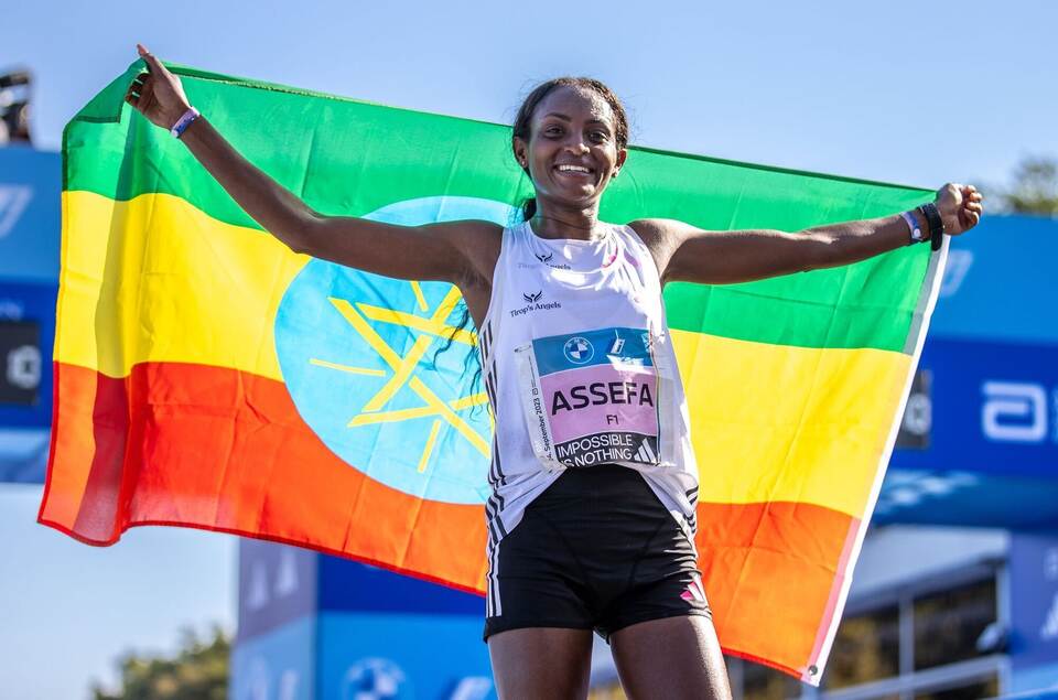 Assefa verblüfft mit Fabel-Marathon in Berlin - Sport weltweit ...