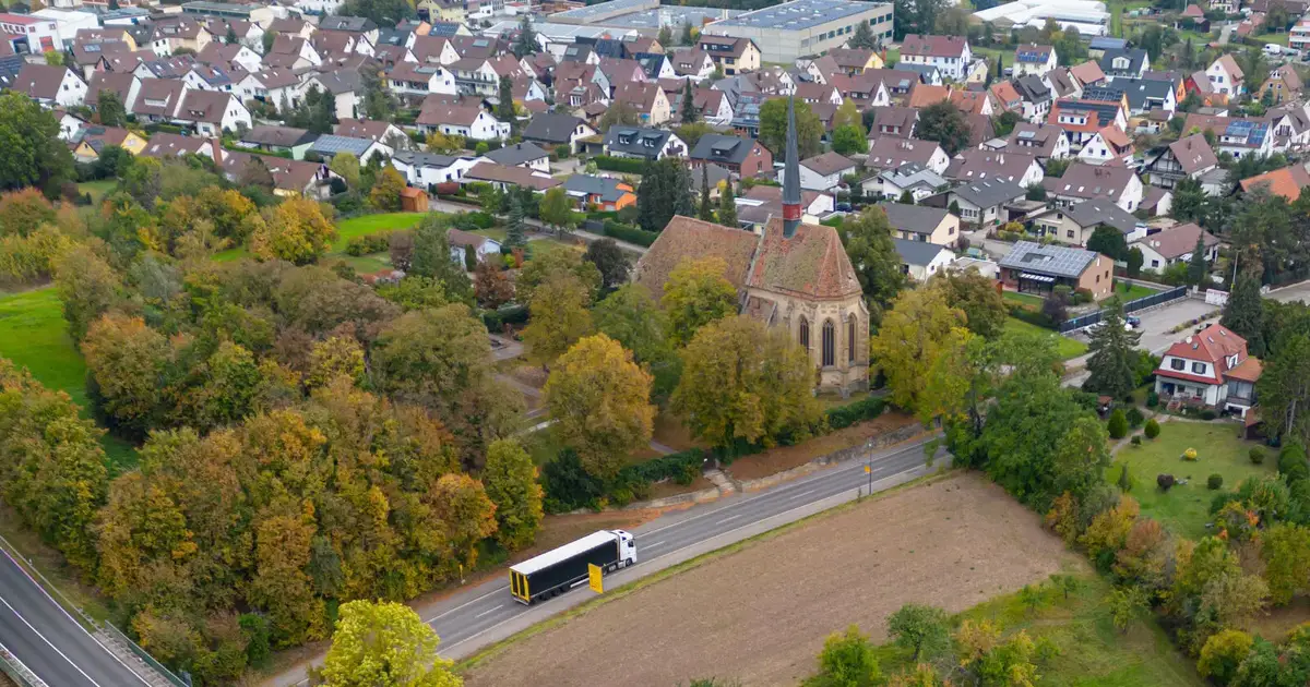 Hier könnte die neue Rettungswache in Lienzingen entstehen - Region ...