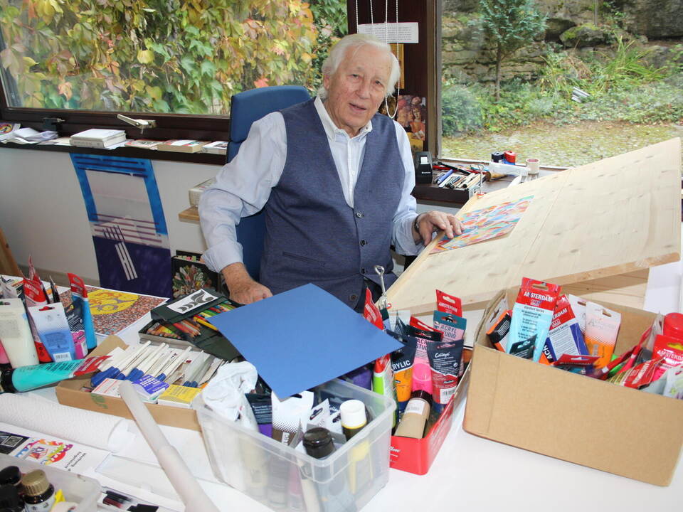 Kreativität als Lebenselixier: Künstler Thomas Kubisch eröffnet Pop-up ...