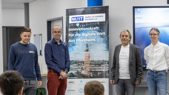 Pforzheimer Coding-Camp: Jugendliche entdecken fasziniernde Welt der ...