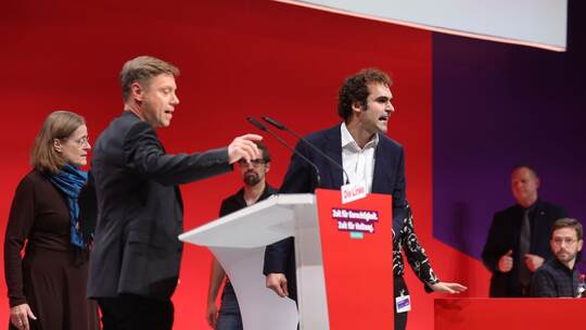 Spitzenduo und Programm: Linke bereit für Europawahlkampf - Politik ...