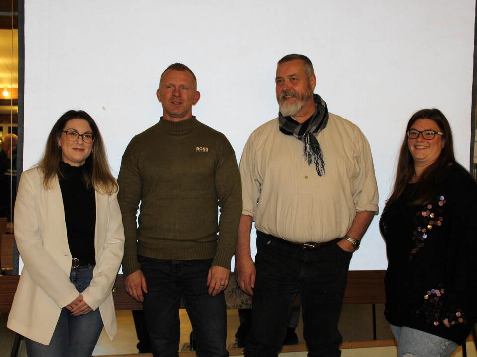 Betreiber kämpfen: Höfener Freibad soll wieder öffnen - Region ...