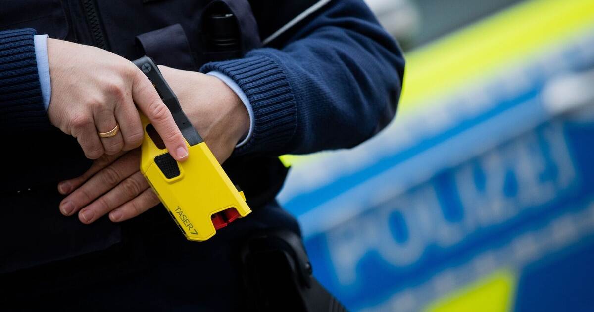 Buschmann plädiert für Einsatz von Tasern überall - Deutschland und ...
