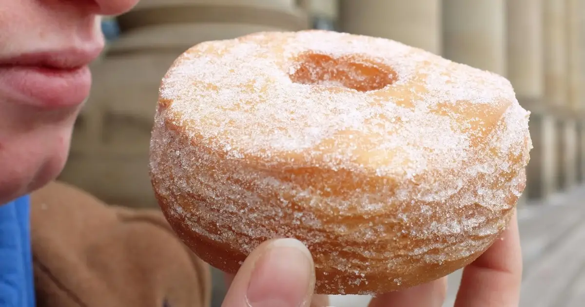 Vor zehn Jahren: Cronut wird zum viralen Food-Trend - PZ-news.de ...