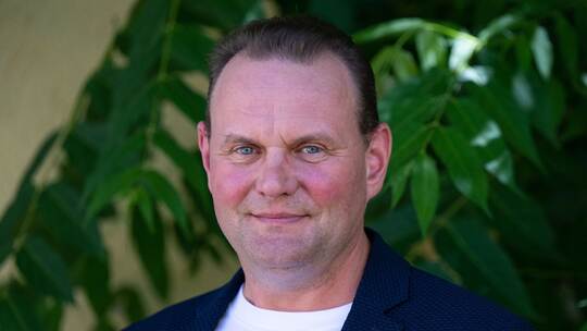 Devid Striesow bezeichnet sich selbst als «Hundemensch» - Show-Biz ...