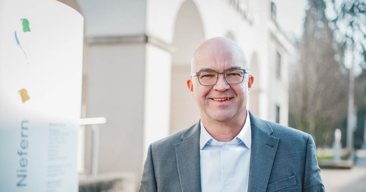 Konkurrenz für Birgit Mertens: Neuer Kandidat für Bürgermeisteramt in ...