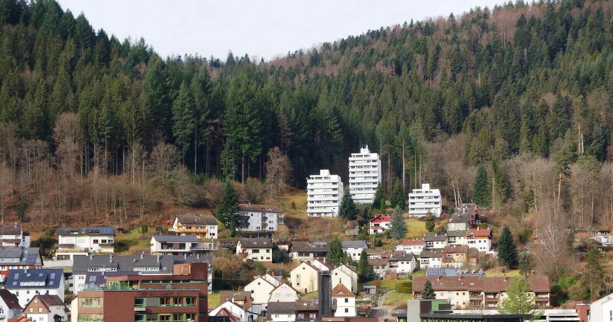 Bad Wildbader Klinik soll ans andere Ende der Stadt umziehen - Region ...