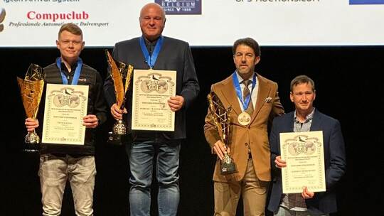 Millionen für eine Taube: Andreas Drapa aus Königsbach sahnt bei ...