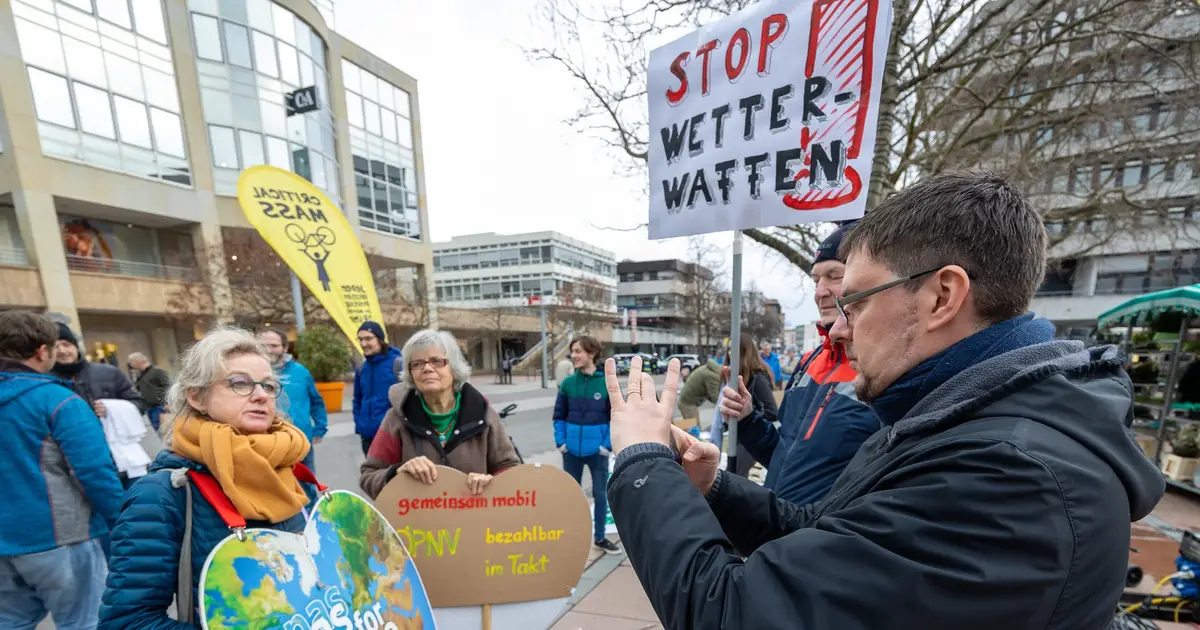 Klimastreik: Fridays for Future und Verdi demonstrieren in Pforzheim - Bildergalerie ...