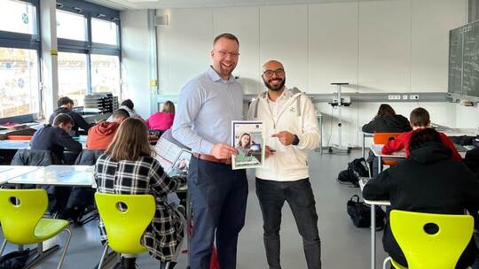 Unternehmer treffen Schüler: In Wiernsheim werden Verbindungen ...