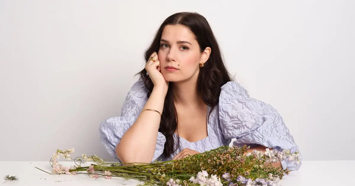 Bestsellerautorin Wittwer: Frauen sagen zu oft «Sorry» - Show-Biz ...