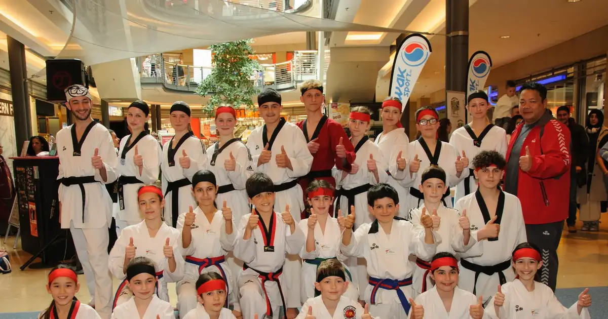 Locken zum Mitmachen: Vereine legen sich in der Schlössle-Galerie ins ...