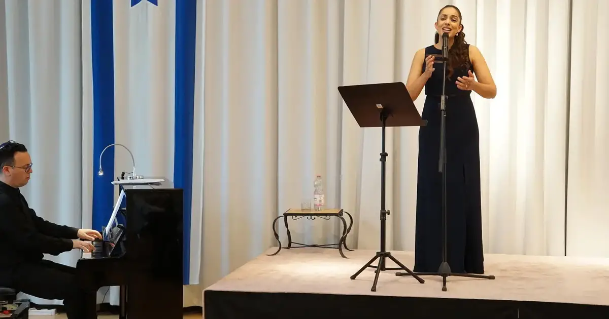 Musikalische Liebeserklärung: Shai Terry verzaubert ihr Publikum in ...