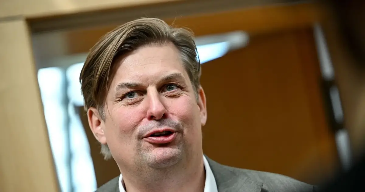 Krah will im sächsischen AfD-Wahlkampf kräftig mitmischen - Politik ...