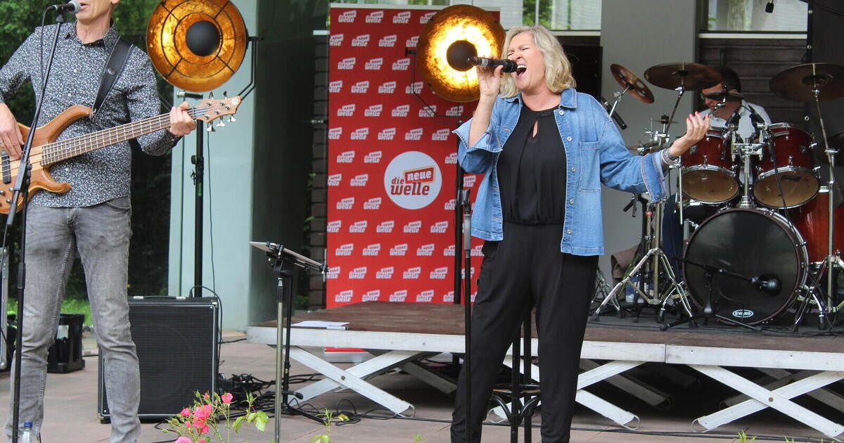 Musik, Witze und Lesungen im Kurpark: Bad Wildbader Kulturformat „Mischwald“ - Region ...