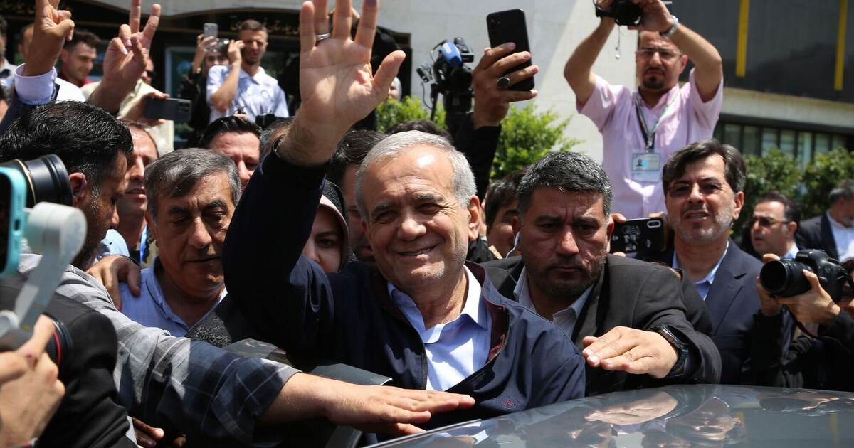 Wahl im Iran: Duell zwischen Reformer und Hardliner - Politik ...