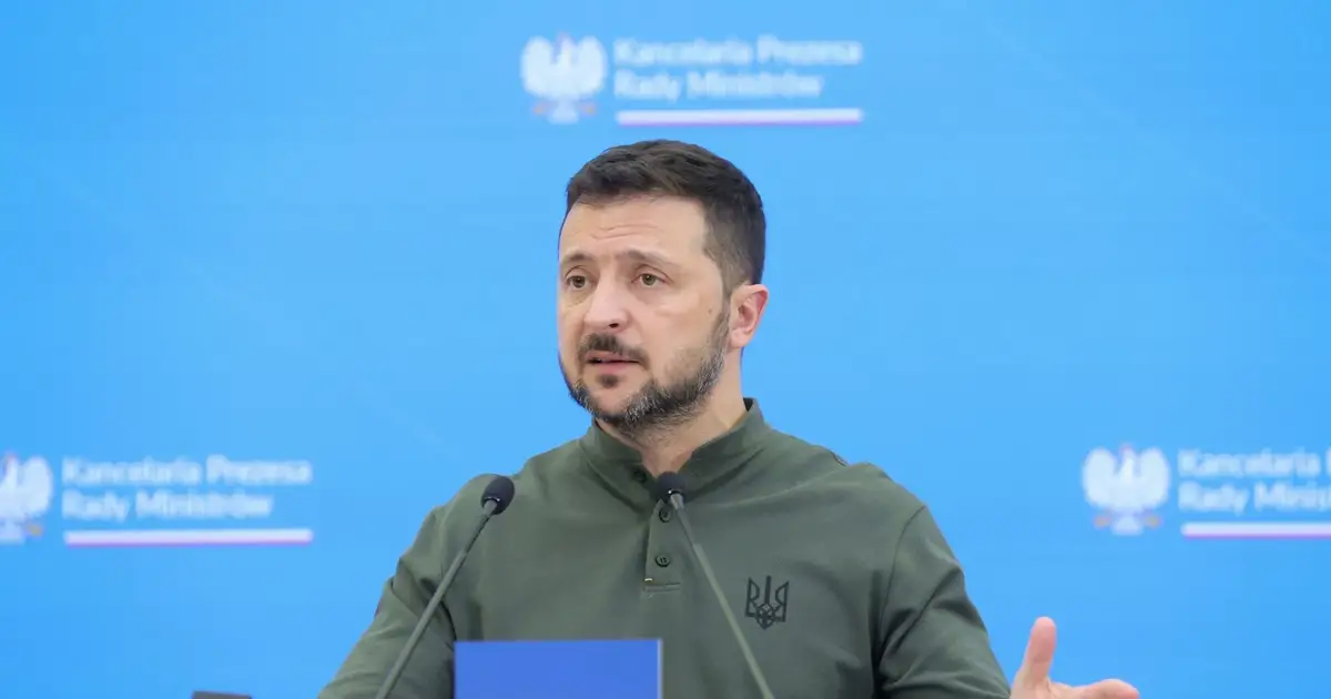 Selenskyj: Gezielter russischer Angriff auf Kinderklinik - Politik ...