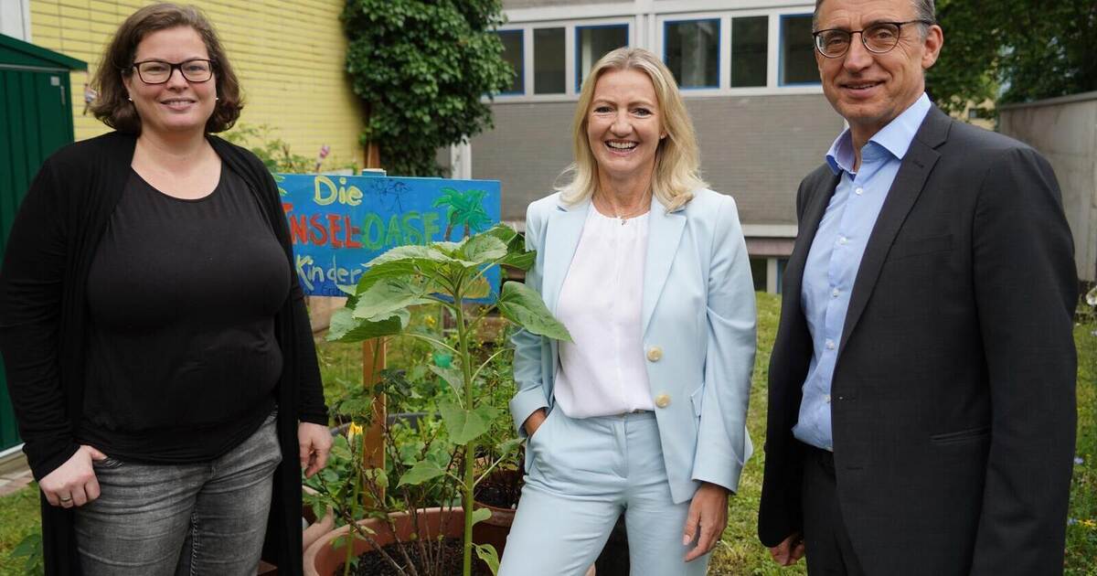 Sommer-Akademie der „GoldenHearts“: Vom Unterricht in die Sporthalle ...
