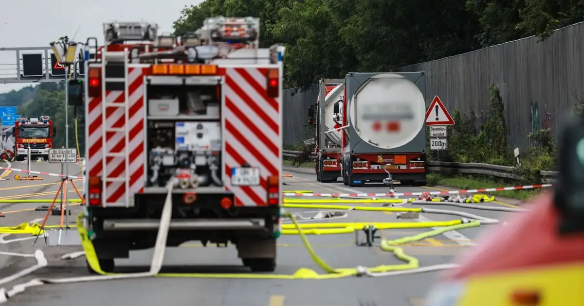 Vielbefahrene A1 ist am Kreuz Kamen in NRW gesperrt - PZ-news.de - Nachrichten aus Pforzheim und ...