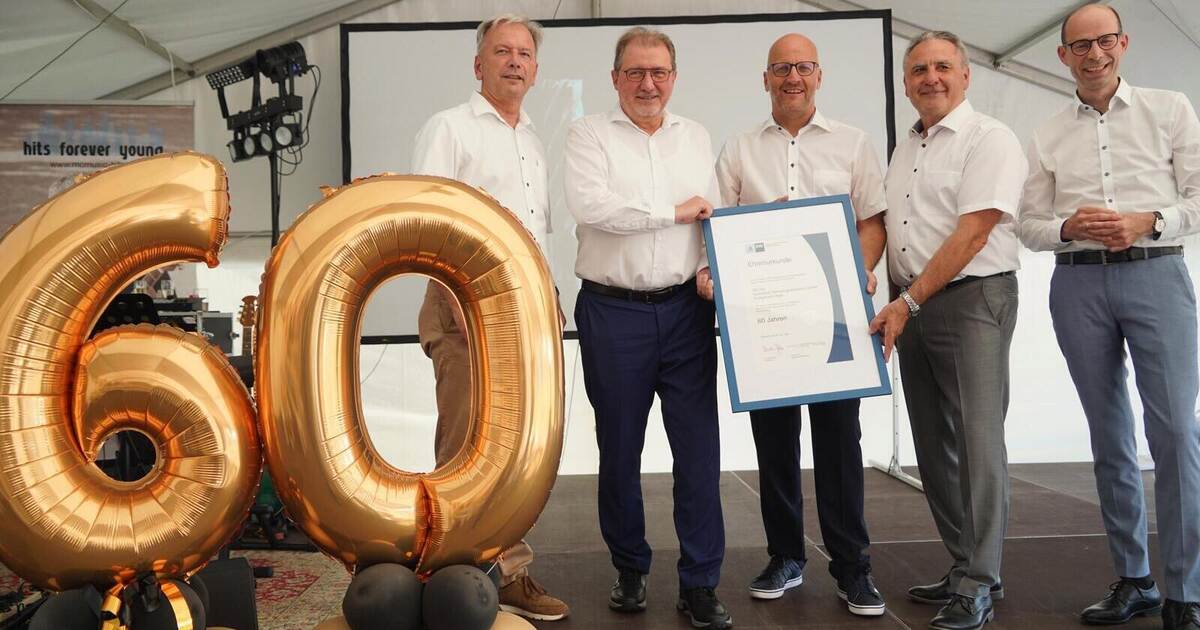 Mit Präzision zum Erfolg: Königsbach-Steiner Firma Zecha feiert 60 ...