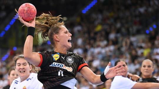 Handballerinnen besiegen Ungarn - Baden-Württemberg - Pforzheimer-Zeitung