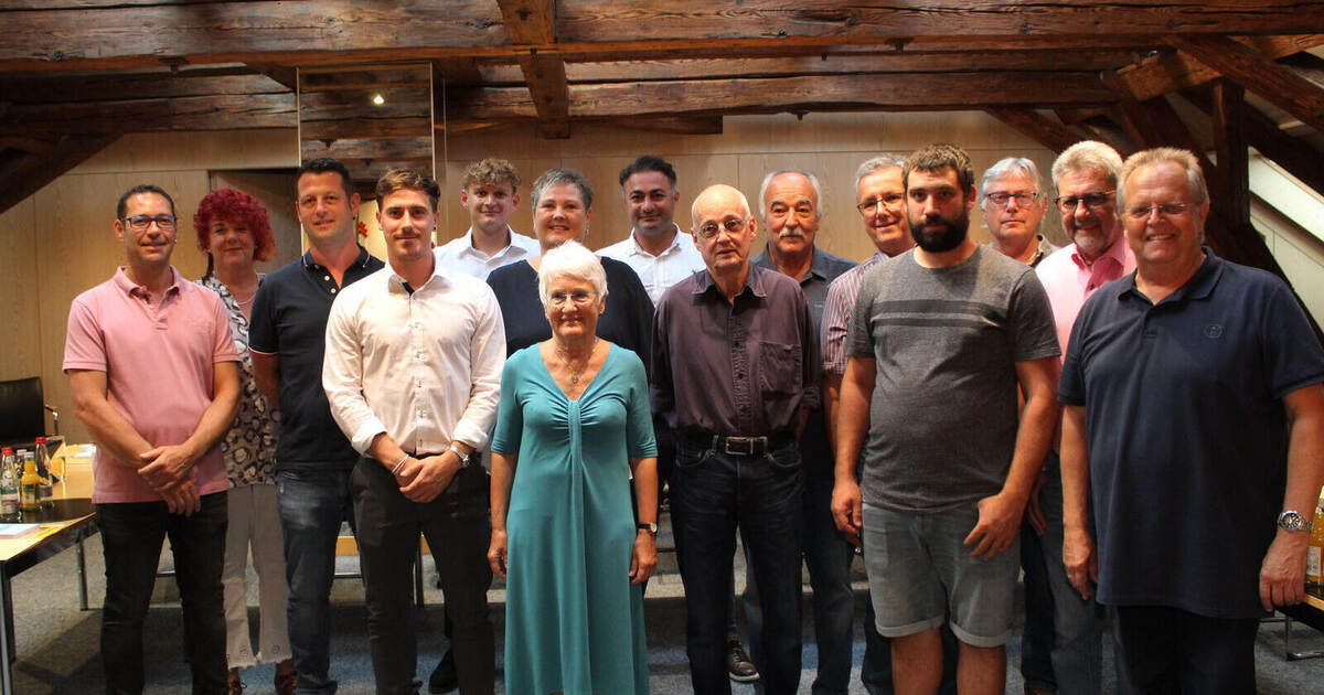 Über ein Drittel neue Gemeinderäte in Ötisheim verpflichtet - Region ...