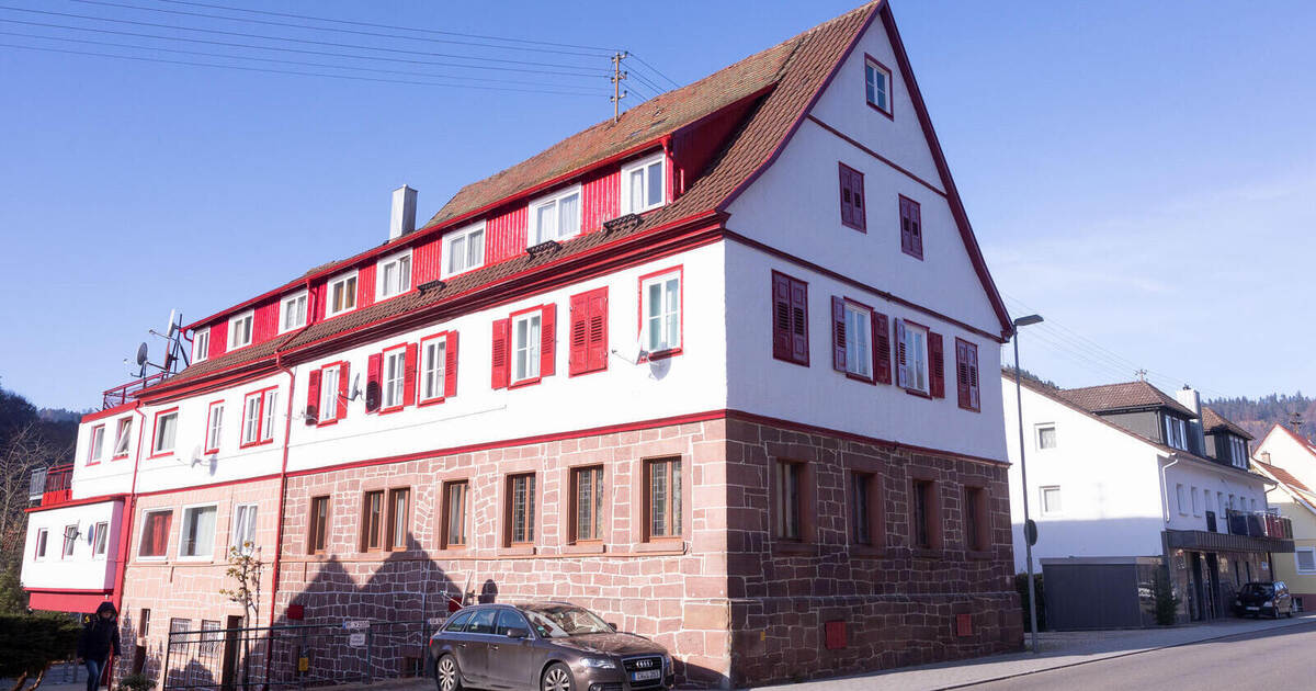 Unruhe rund ums alte Gasthaus "Sonne" in Calmbach: Bald ziehen ...