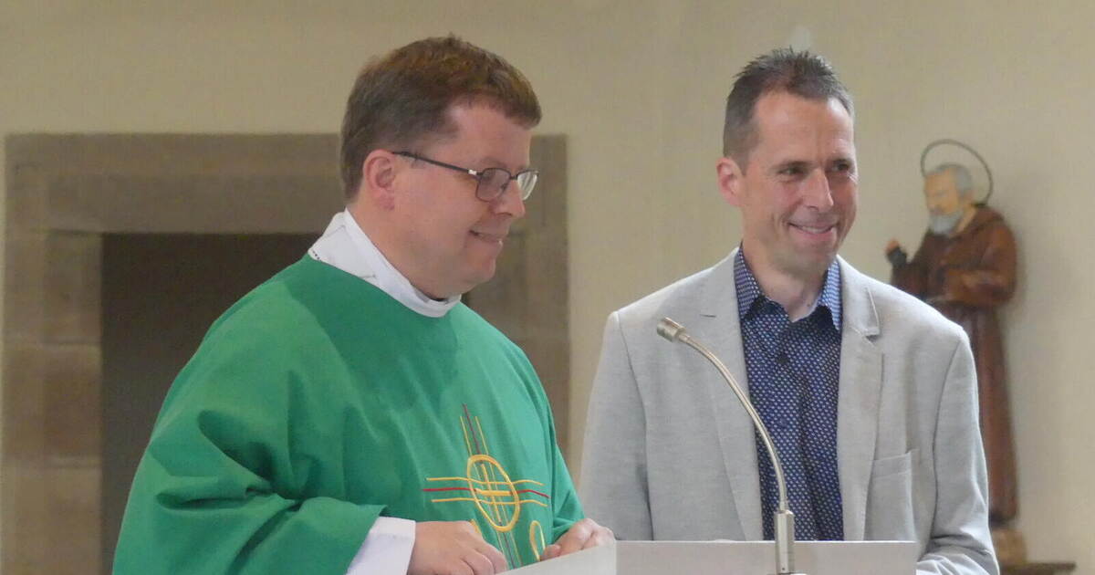 30 Jahre im Dienst der Kirche: Feier für Bad Wildbader Pfarrer Schulz - Region - Pforzheimer-Zeitung
