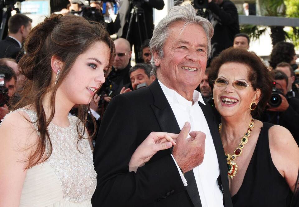 Ein Engel in Teufelsgestalt: Filmlegende Alain Delon ist tot - Show-Biz ...