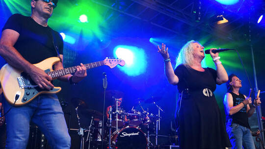 Rockband „Squeezed“ sorgt bei den SommerevEnz für beste Stimmung ...