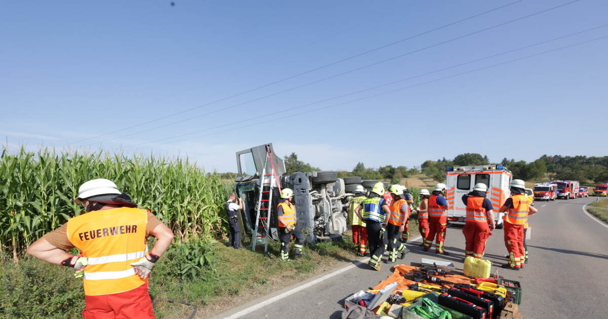 Unfall bei Kieselbronn: Eine Person verletzt - Bildergalerie - Pforzheimer-Zeitung