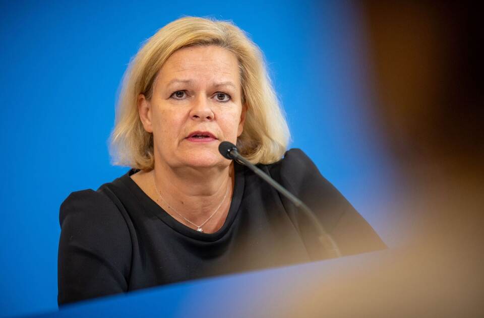 Stationäre Kontrollen an allen Landgrenzen - Union will mehr - Politik ...