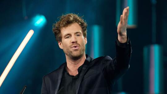 Mockridge will wieder auf die Bühne - Tourstart in Wien - Show-Biz ...