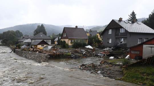 Deutschland rüstet sich gegen Hochwasser: Flut an Erinnerungen in der Region geweckt - Region ...