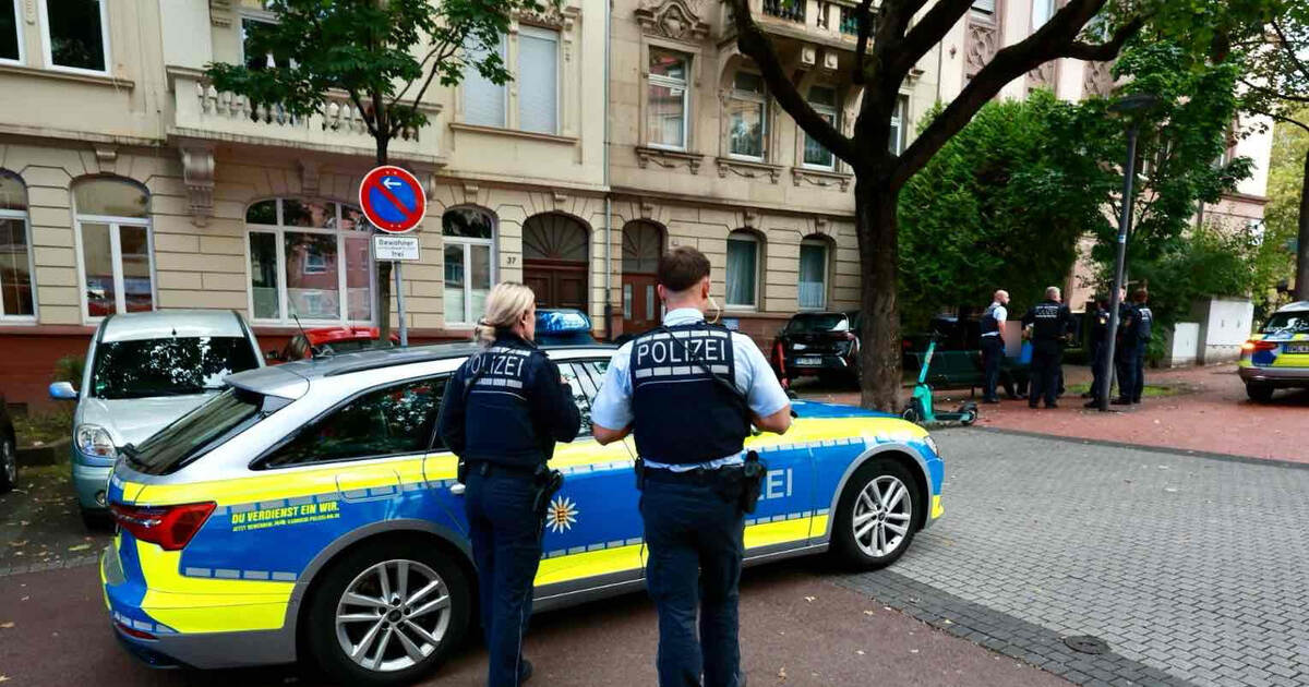 Polizeieinsatz in der Nordstadt: Mann wird mitgenommen - Pforzheim ...