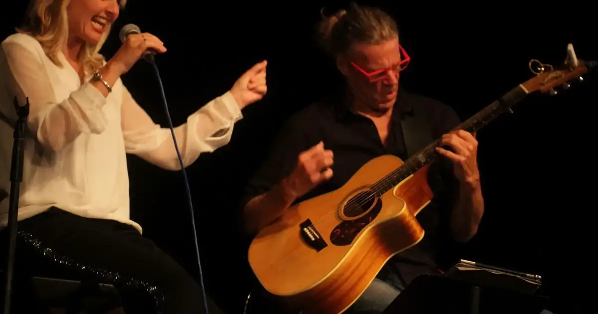 Jazz in klangvoller Harmonie in Neuhausener Theaterschachtel - Kultur ...