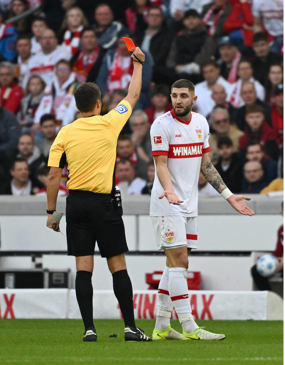 VfB macht es unnötig spannend: Nach Gelb-Rot gegen Chabot gerät der ...