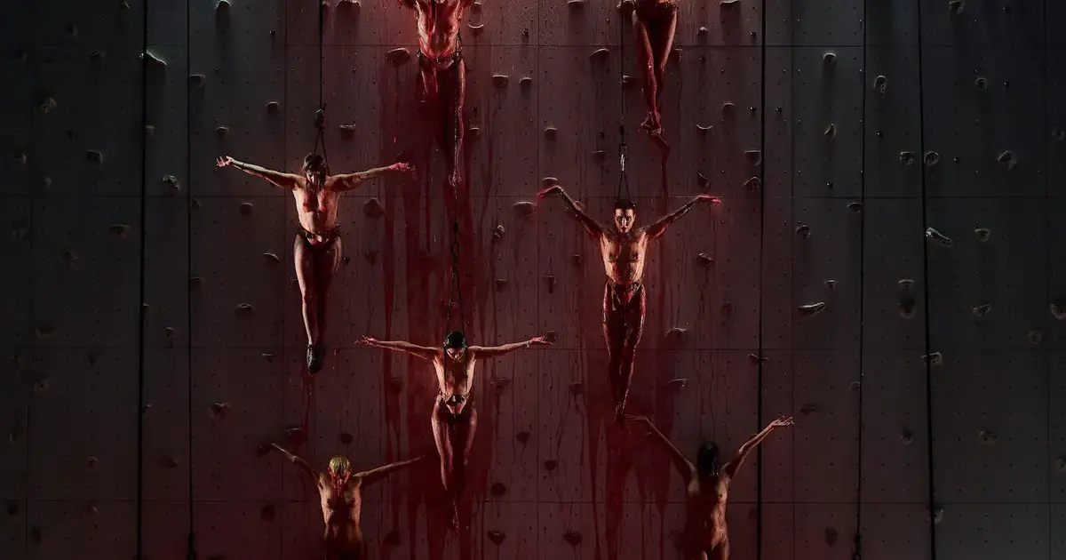 Kontroverse Oper in Stuttgart: Wie verstörend ist „Sancta“ wirklich ...